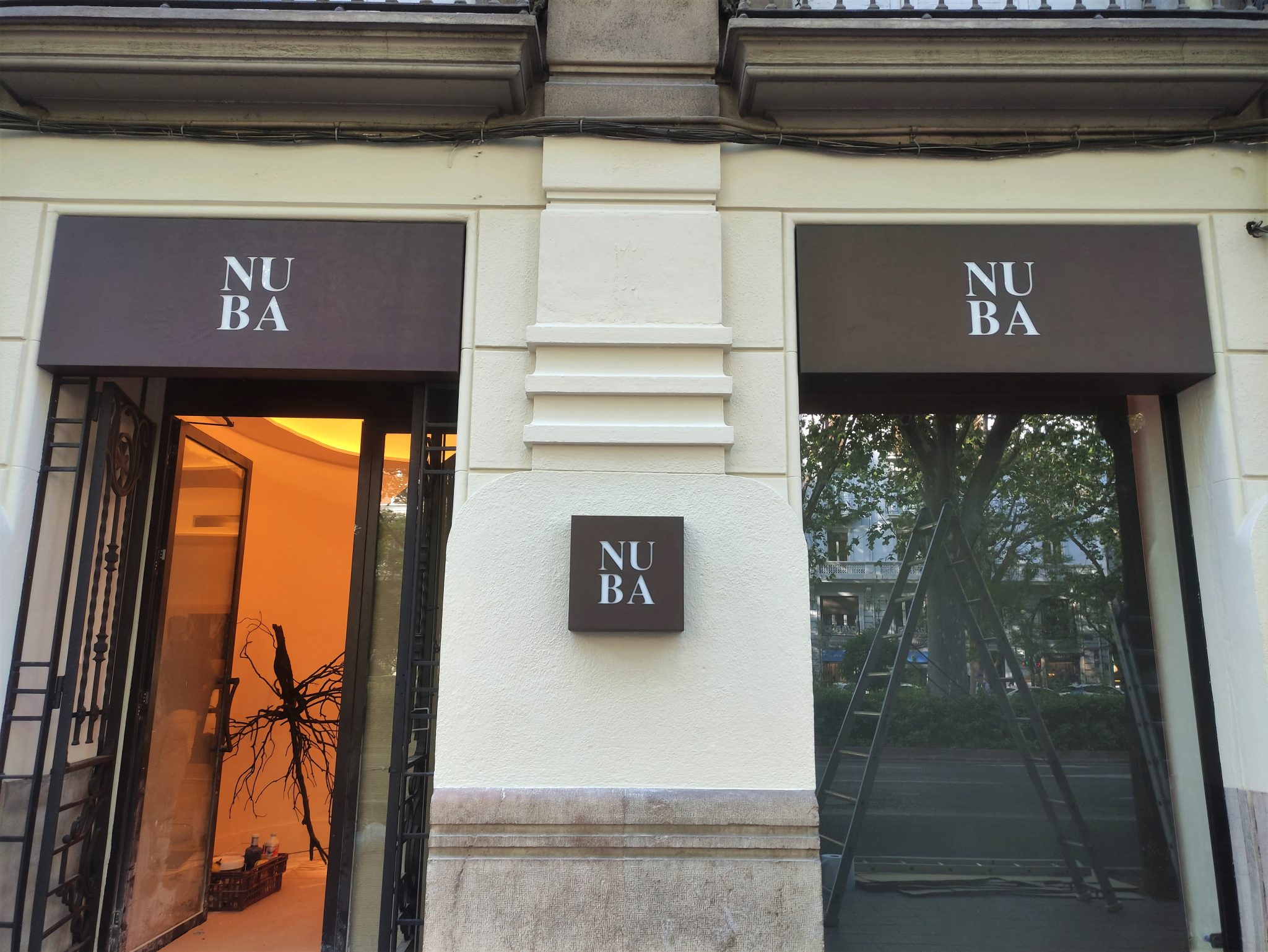 Rótulos Luminosos Valencia | Proyecto NUBA con Acero Corten - Rótulos ...